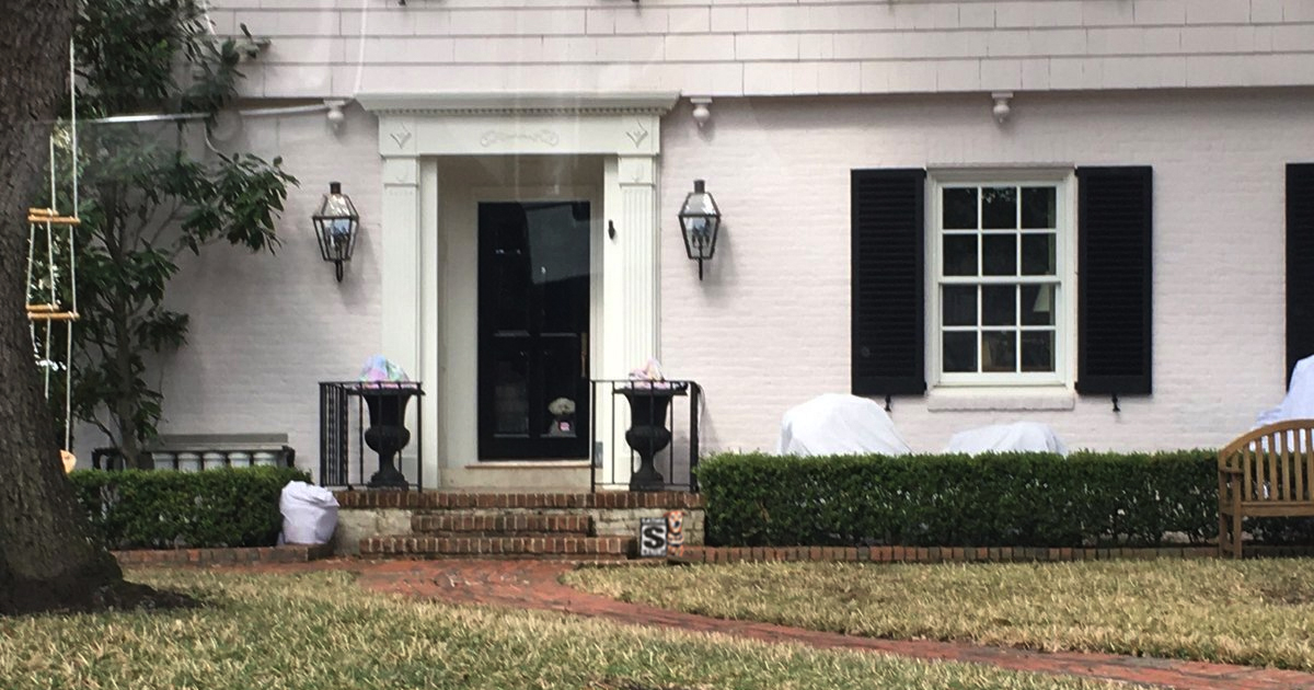 AOC Demands Ted Cruz Surrender His Dog After Abandoning It For Mexico ...